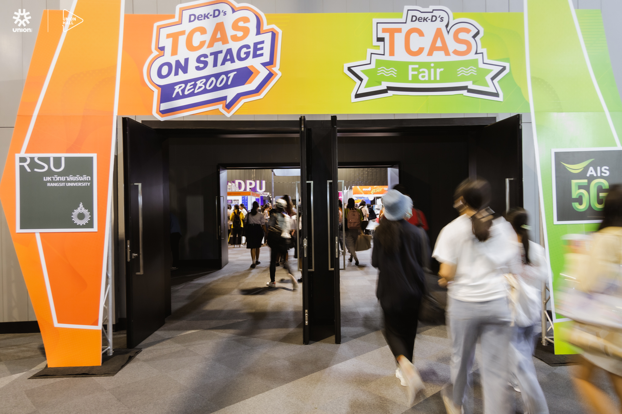 ภาพบรรยากาศงาน Dek-D’s Fandom Fair วันที่ 31 ต.ค. 63 [Part 1] - Union Hall